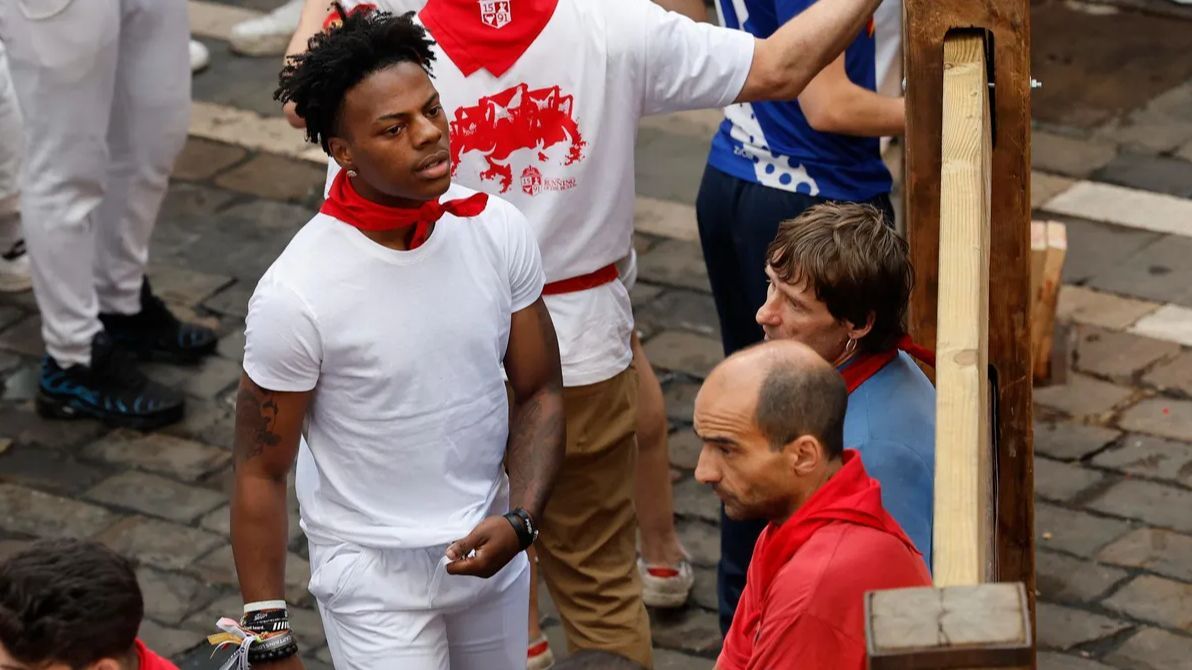 Speed, le youtubeur nord-américain, « se faufile » à San Fermín 2024 ...